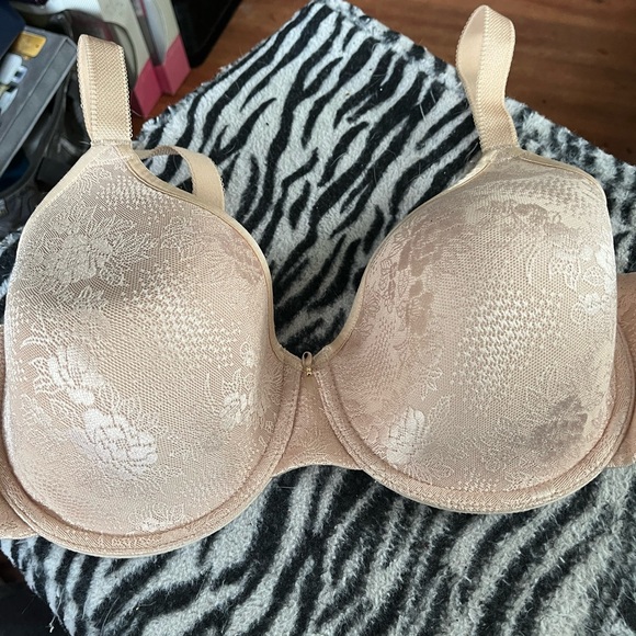 Wacoal | Intimates & Sleepwear | Wacoal Ivory Floral Full Support ...